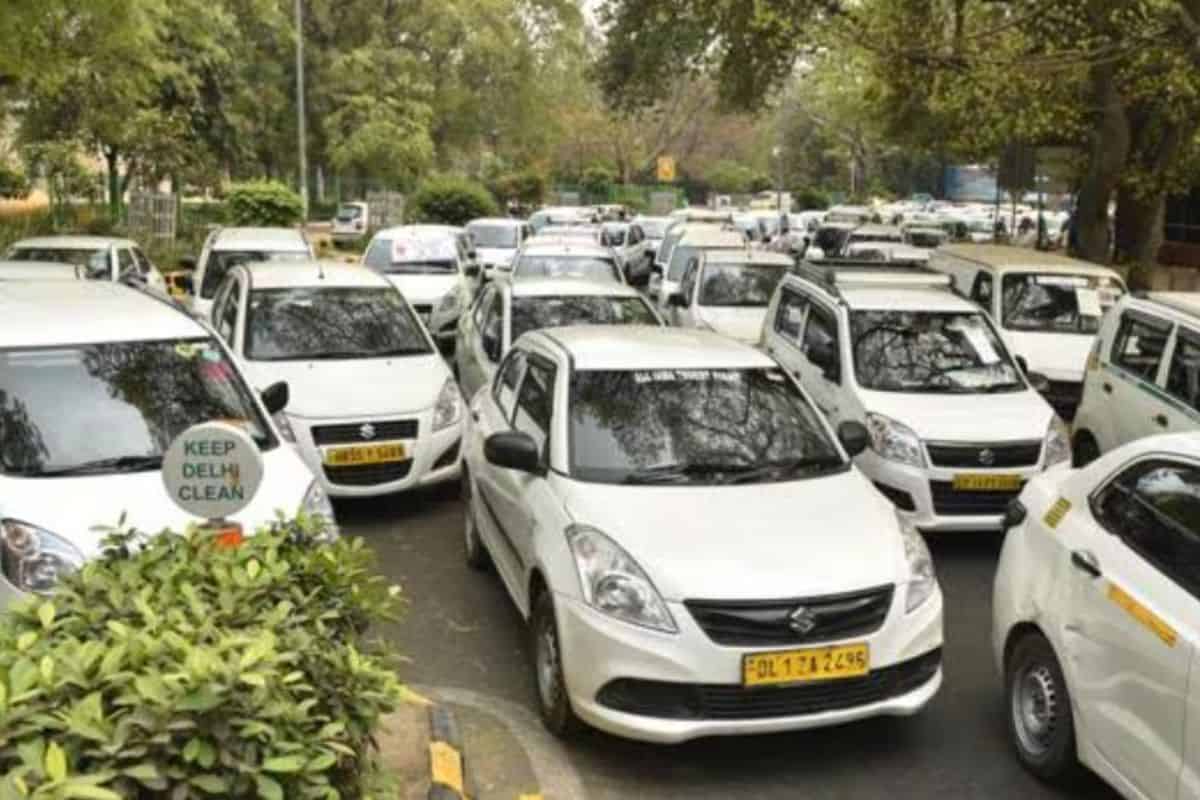 Is There Uber in Delhi? How to Get Around the Capital of India