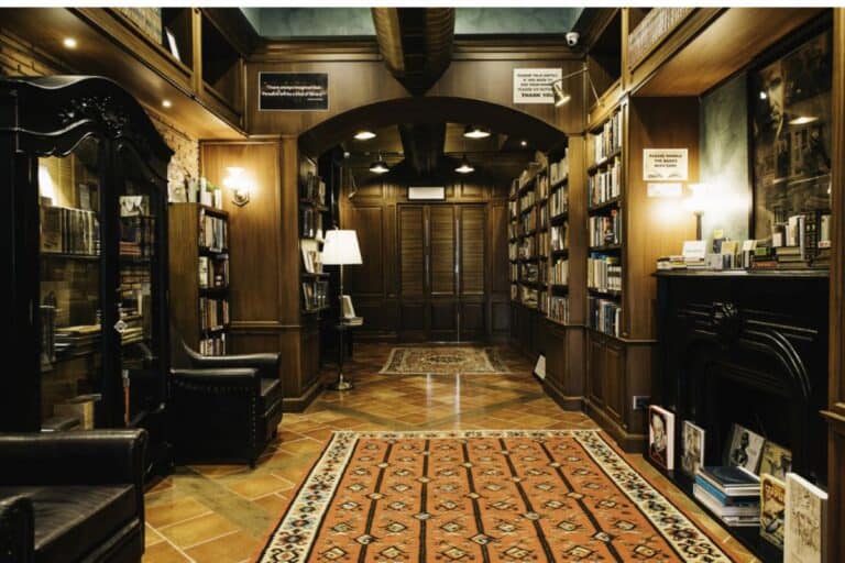 Top Bookstores in Delhi for Book Lovers